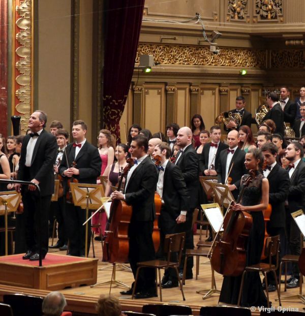 ΕΘΝΙΚΗ ΣΥΜΦΩΝΙΚΗ ΟΡΧΗΣΤΡΑ ΡΟΥΜΑΝΙΑΣ - αναστέλλεται