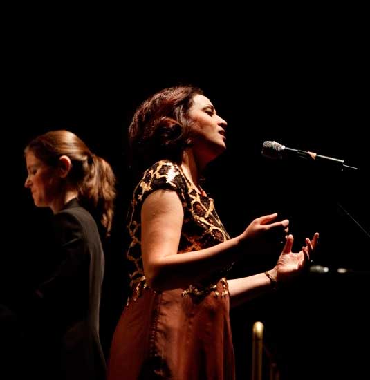 ΑΡΑΒΕΣ ΣΥΝΘΕΤΕΣ ΣΤΟ ΜΕΓΑΡΟ