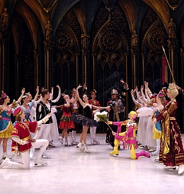 ST. PETERSBURG STATE ICE BALLET: Η ΛΙΜΝΗ ΤΩΝ ΚΥΚΝΩΝ