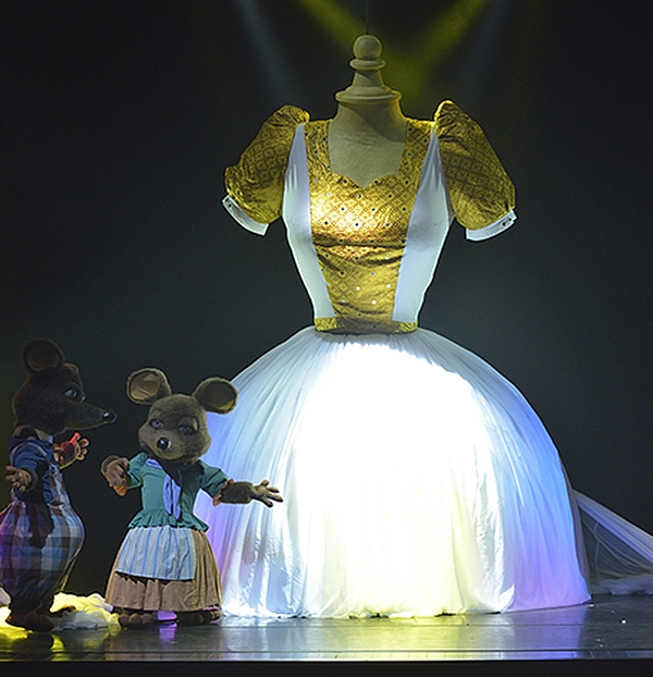 FIESTA ESCENICA: Η ΣΤΑΧΤΟΠΟΥΤΑ